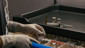Vial vs Ampule: What Are The Differences Between Them?